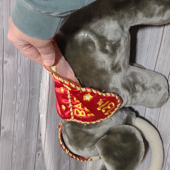 Ringling brothers | Toys | Ringling Brothers Barnum And Bailey Elephant ...